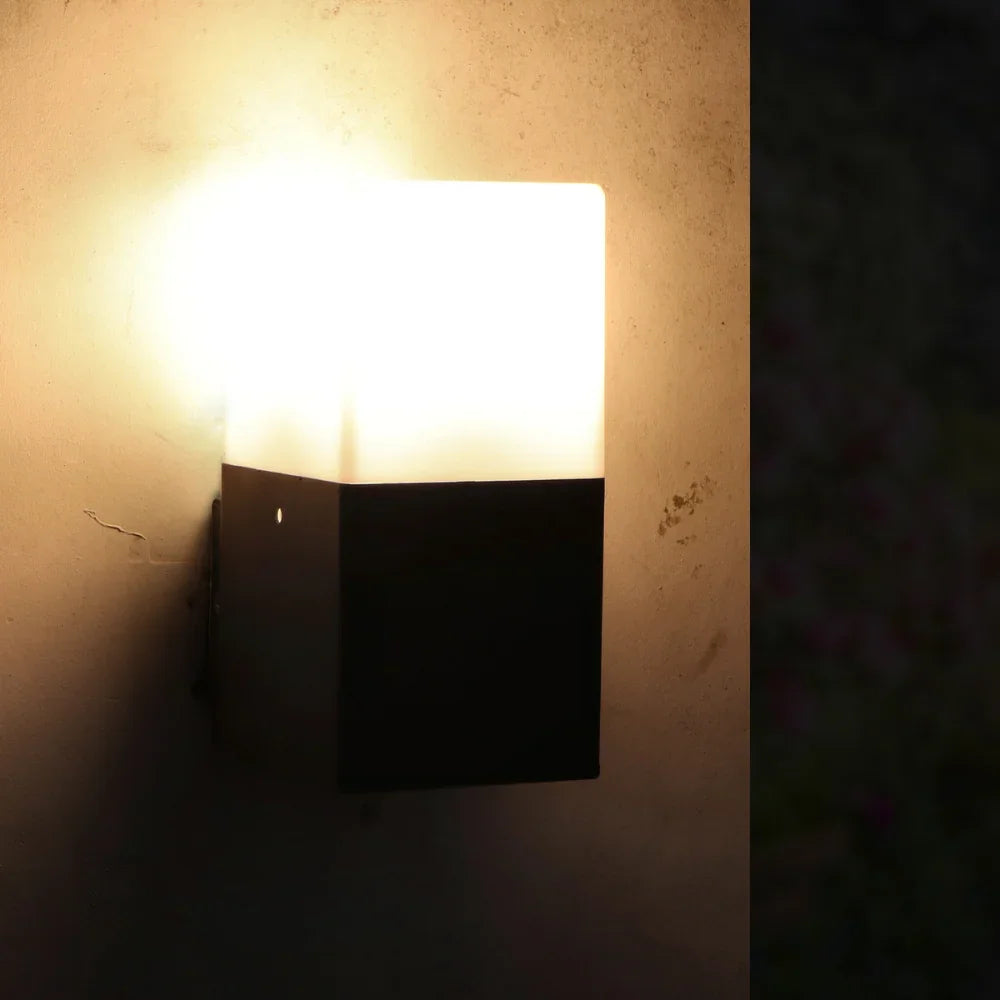 Aplica Moderna Pentru Fatada Design, 1xE27 IP54 | Led-Box.ro – led-box.ro